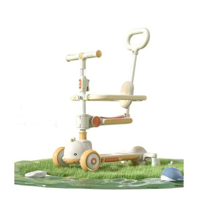 Cina G.W/N.W 23KG/21KG Push Handle Sedia pieghevole Ride On Car Scooter con illuminazione musicale in vendita