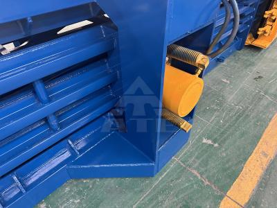China Hydraulic Driven Type Horizontal Baler for Plastic Paper Carton Boxes and Bottles for sale