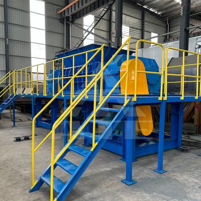China Máquina de trituración de metales de doble eje para reciclaje personalizado en varias industrias en venta