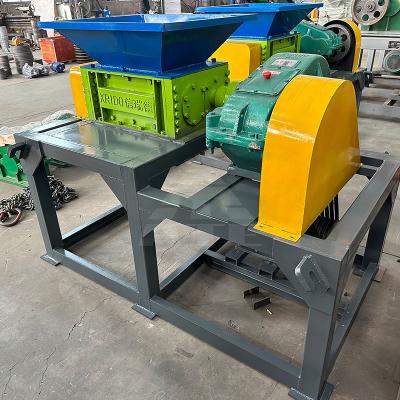 China 200-2200 mm Input Size Double Shaft Shredder voor plastic metalen en hout compact ontwerp Te koop