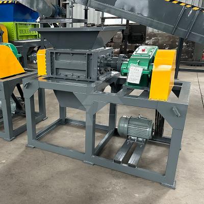 China 50kW dubbelschachtschroefmachine voor houten pallets en metaal/plastiekconveyor Te koop