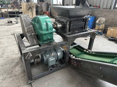 China Home Metal Shredder Double Shaft Design for Recycling of Scrap and Plastic for sale
