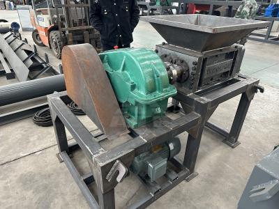 China Home Metal Shredder Double Shaft Design for Recycling of Scrap and Plastic for sale