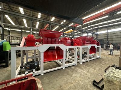 China Scrap Metal Plastic Crusher Shredder Machine Easy Operation Waste Recycling Requirements for sale