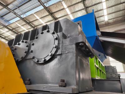 Cina Trituratore per auto in plastica ABS a doppio albero ideale per il riciclo dei rifiuti in vari settori industriali in vendita
