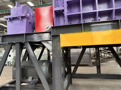 China Máquina de trituração de plástico de barril de borracha à venda