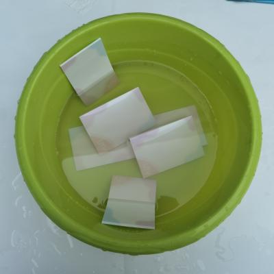 Cina Il calcio di carta del rotolo 80% della pietra di RPD120um carbonata il PE di 20% per lo spostamento dell'imballaggio in vendita