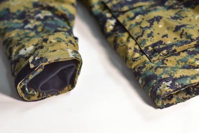 Cina 7 giorni Tempismo di consegna dell'ordine di campione Non supportare inverno Unisex abbigliamento di cotone per uomini riscaldamento in vendita