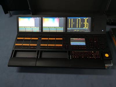 Cina Monitoraggio A8 Ediotion pionieristico DMX che accende regolatore 110V~220V 50~60Hz in vendita