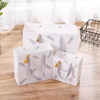 China Customizable Colorful Paper Bags for Seasonal Gifts and Promotions for sale