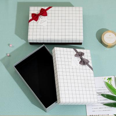 China High End Square Gift Box With Bow Rigid Lid And Base Packaging For Special Occasions for sale