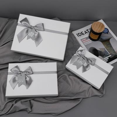 Cina Scatola per imballaggi cosmetici Scatola regalo grigio Scatola regalo souvenir Scatola regalo Tanabata Scatola regalo all'ingrosso in vendita