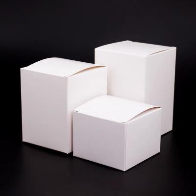 Cina Scatola bianca spessa piccola scatola di imballaggio pieghevole scatola cosmetica di cartone bianco in vendita