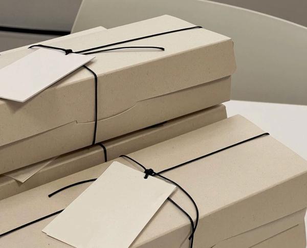 Quality Custom Logo Kraft Gift Boxes With Tag Simple Packaging For Events Products for sale