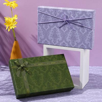 China Lavender Vintage Gift Box for Luxury Sleepwear Scarf Bundle for sale