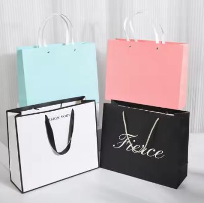 중국 리본 손잡이가 달린 맞춤형 인쇄 흰색 종이 선물 가방 판매용