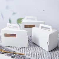 China Custom Kraft Paper Triangular Cake Slice Box with Twisted Handle for sale