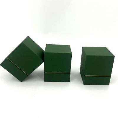 China Custom Green Square Cosmetic Box for Aromatherapy Candles for sale