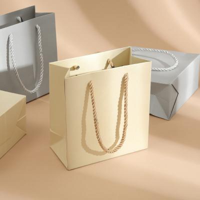 China Paper Shopping Bags Premium Gift Packaging Handbag For Jewelry Box for sale