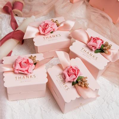 China Wedding Favor Box Set Pink Scalloped Square Candy Boxes Gold Foil Lettering Artificial Rose Decor for sale