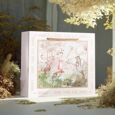 중국 고급 선물 가방 프리미엄 일러스트 포장 천연 황마 손잡이 발렌타인 데이 특별 행사 선물 가방 판매용