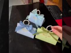 Custom White Cardboard Wedding Engagement Favor Boxes Elegant Gift Boxes For Candy & Souvenirs