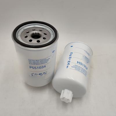 Cina Fabbricazione di carta filtrabile Filtro per olio di trattore P550880 per filtro del carburante e carta filtrabile in vendita