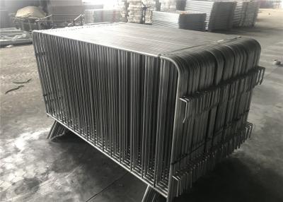 China Cross Foot Crowd Control Barriers 1100*2350mm Width Upright OD19 mm spacing 100mm for sale
