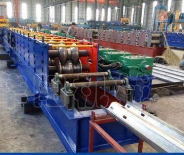 Cina guardavia della strada principale 5m/min che forma macchina, rotolo del lamiera galvanizzato che forma macchina in vendita