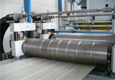 China Precision PU Sandwich Panel Machine 16M/Min Double Belt Conveyor for sale