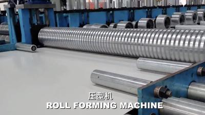 Cina Macchina 8m/min, produzione di attrezzature del pannello a sandwich dell'unità di elaborazione 3KW del pannello a sandwich in vendita