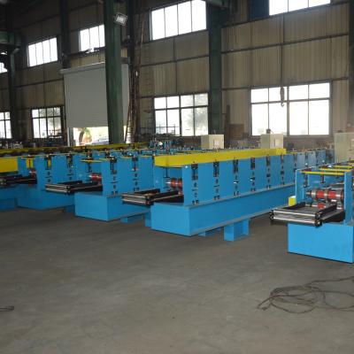 China Rolo cru do canal de três dobro Furring que forma a máquina 15m/min à venda
