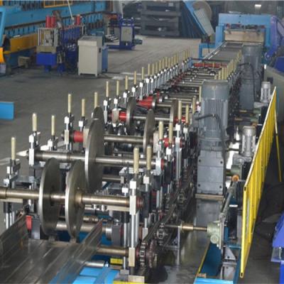 Cina dimensione di 8m/Min Cable Tray Forming Machine regolabile in vendita
