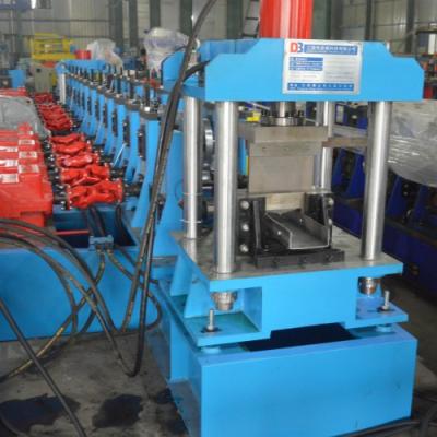 Cina Guardavia della posta 2.5mm di U C che forma macchina nessuna taglierina cambiante di bisogno per la dimensione differente in vendita