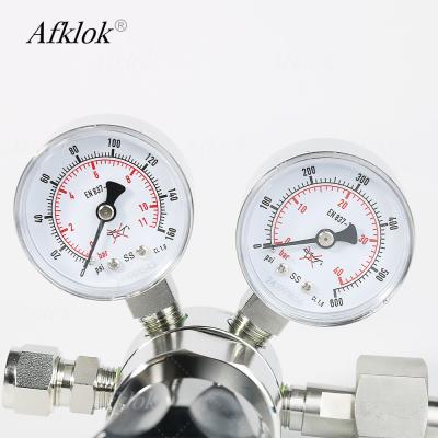 中国 アルゴン窒素酸素ヘリウムCO2アセチレンガス調節器のための単段式圧力調節器 販売のため