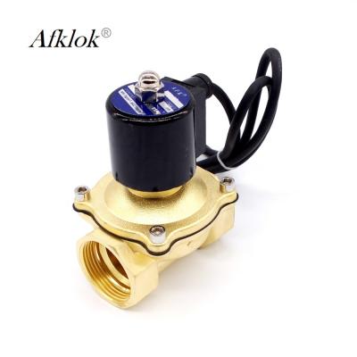 Cina Elettrovalvola a solenoide a 1,5 pollici normalmente chiusa 240V dell'ottone DN40 per acqua in vendita