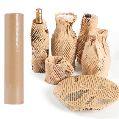 中国 Eco Friendly Recyclable Honeycomb Paper Roll Paper Kraft Cushioning Wrapping Paper 販売のため