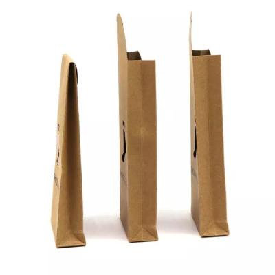 China Custom Small Large Hollowed Out Clothing Packaging Cd Stand Up Rigid Kraft Mailer Cardboard Letter Document Envelop à venda
