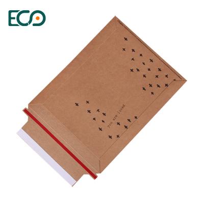 Cina 2021 Hot Packaging Ecobag Black Polymailer Cardboard Mailer Custom Padded Envelope in vendita