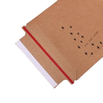 Cina 2021 Hot Packaging Ecobag Black Polymailer Cardboard Mailer Custom Padded Envelope in vendita