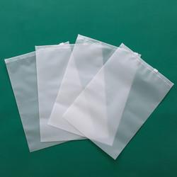 China Low MOQ Frosted PE Bag Eco Friendly Recyclable  For Clothing Packaging Storage for sale