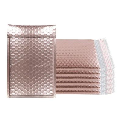 Cina Rose Red Custom Size Logo Printing Waterproof Pink Bubble Mailers Holographic Metallic Polymailers in vendita