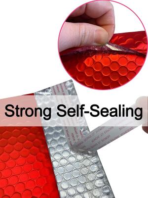 Cina Red Bubble Mailing Bags Self Seal Recycled Christmas Bubble Mailers in vendita