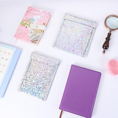 China Luxury Print Eco Friendly Bubble Mailer Various Size Holographic Metallic Te koop