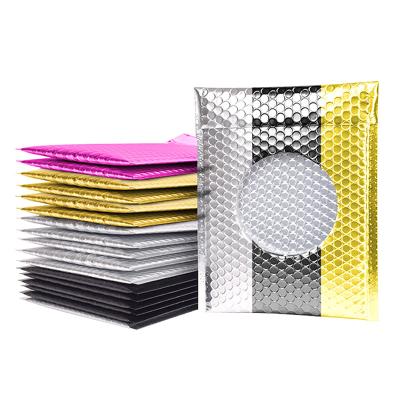 Cina OEM Packaging Eco Friendly Bubble Mailer Metalic Black Cute With Logo in vendita