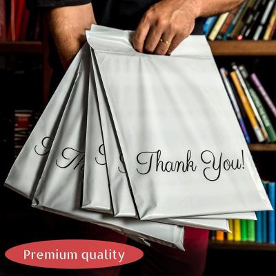 Cina Design Custom Logo White Clothing Shipping Courier Packaging Express Bag Mailing Bags Poly Mailer With Handles in vendita