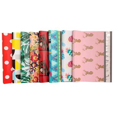 China Custom Clothing Poly Shipping Bags Pink Mailing Bag Colored Personalised Mailing Bags zu verkaufen