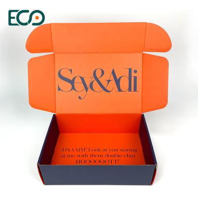 China Wholesale Garment Clothing Underwear Shipping Box Decorative Corrugated Cardboard Box With Color Printing Te koop