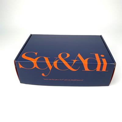 China Wholesale Garment Clothing Underwear Shipping Box Decorative Corrugated Cardboard Box With Color Printing Te koop