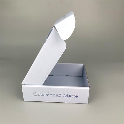 Cina Personalized  Light Blue Macaroon Color Print Small Cardboard Gift Mailer Box in vendita